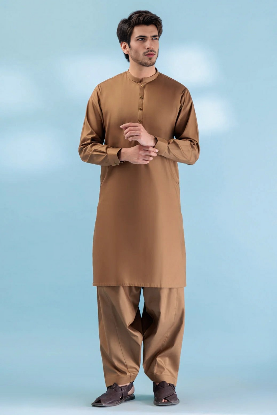 ELEGANT BLACK SUIT – ROOMI